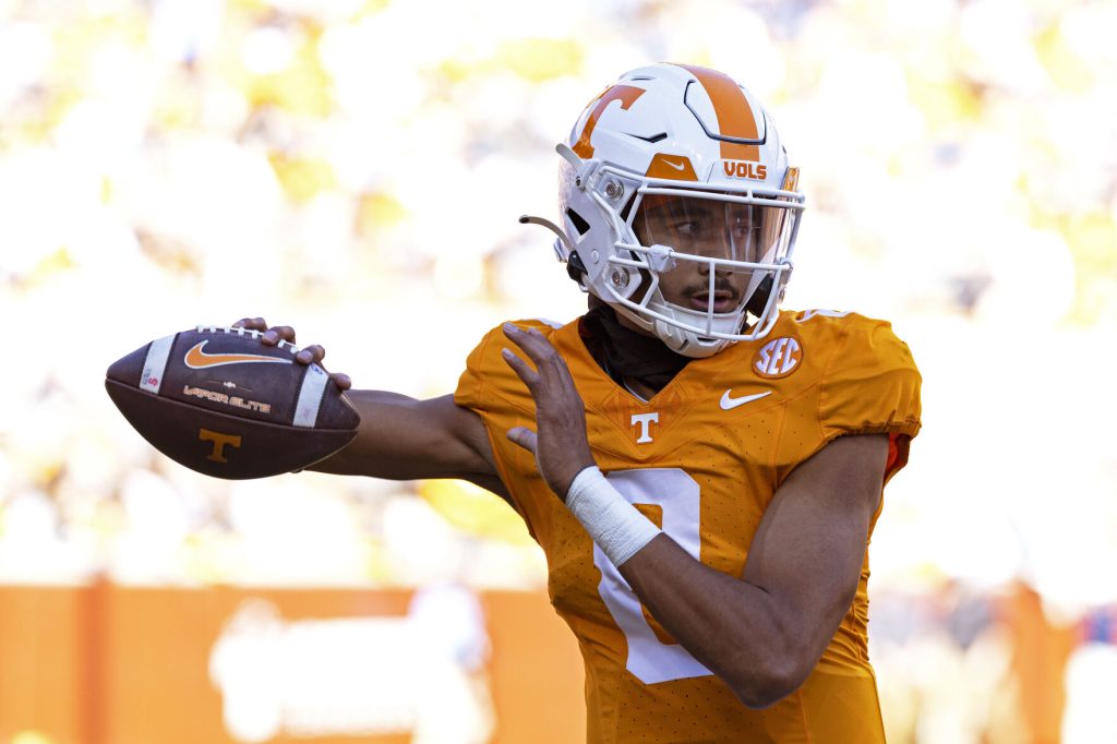 No. 14 Vols head to No. 16 Mizzou for showdown between SEC East rivals ...